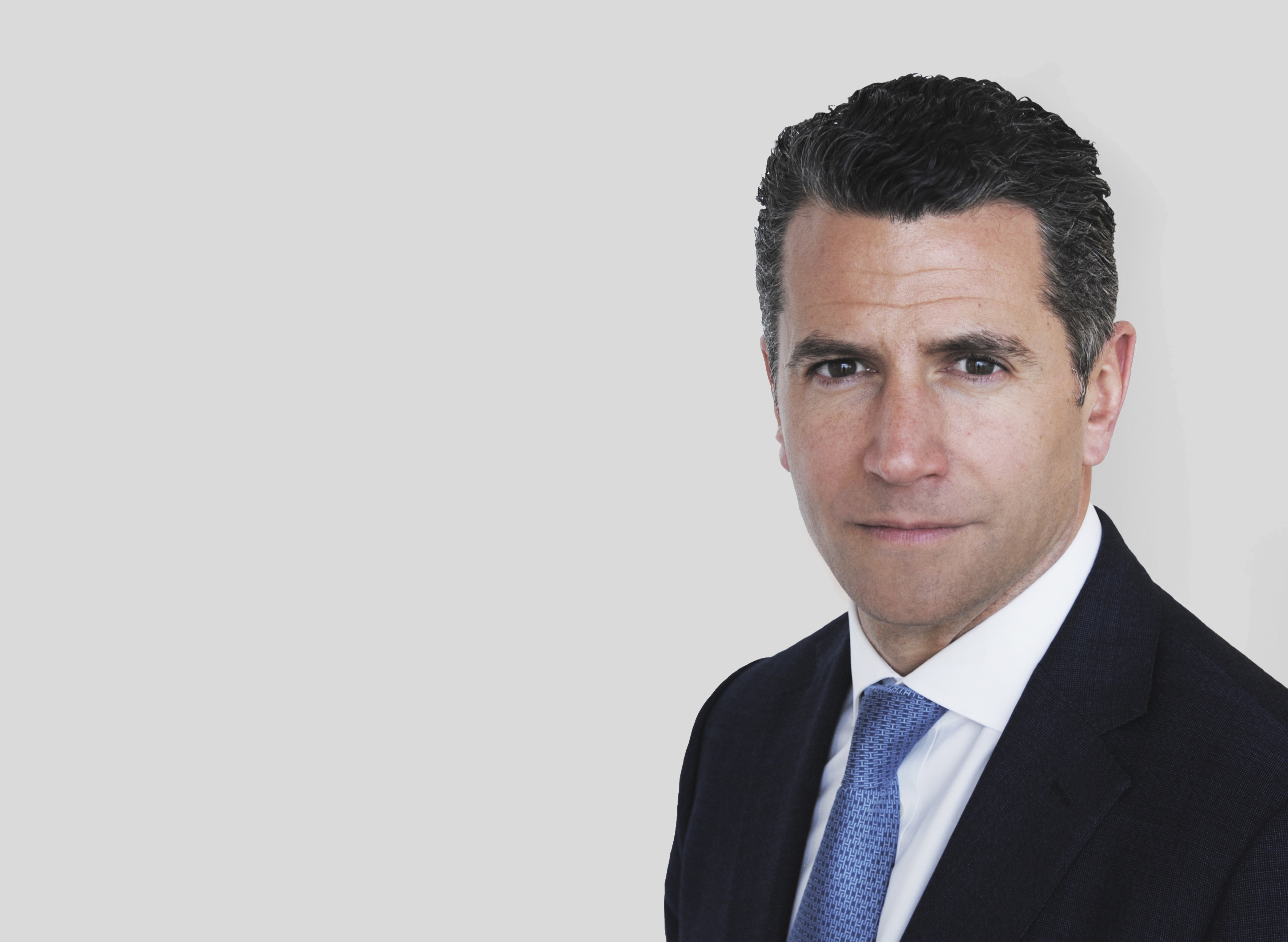 Iain Tait — The Review Magazine.The Review Magazine.